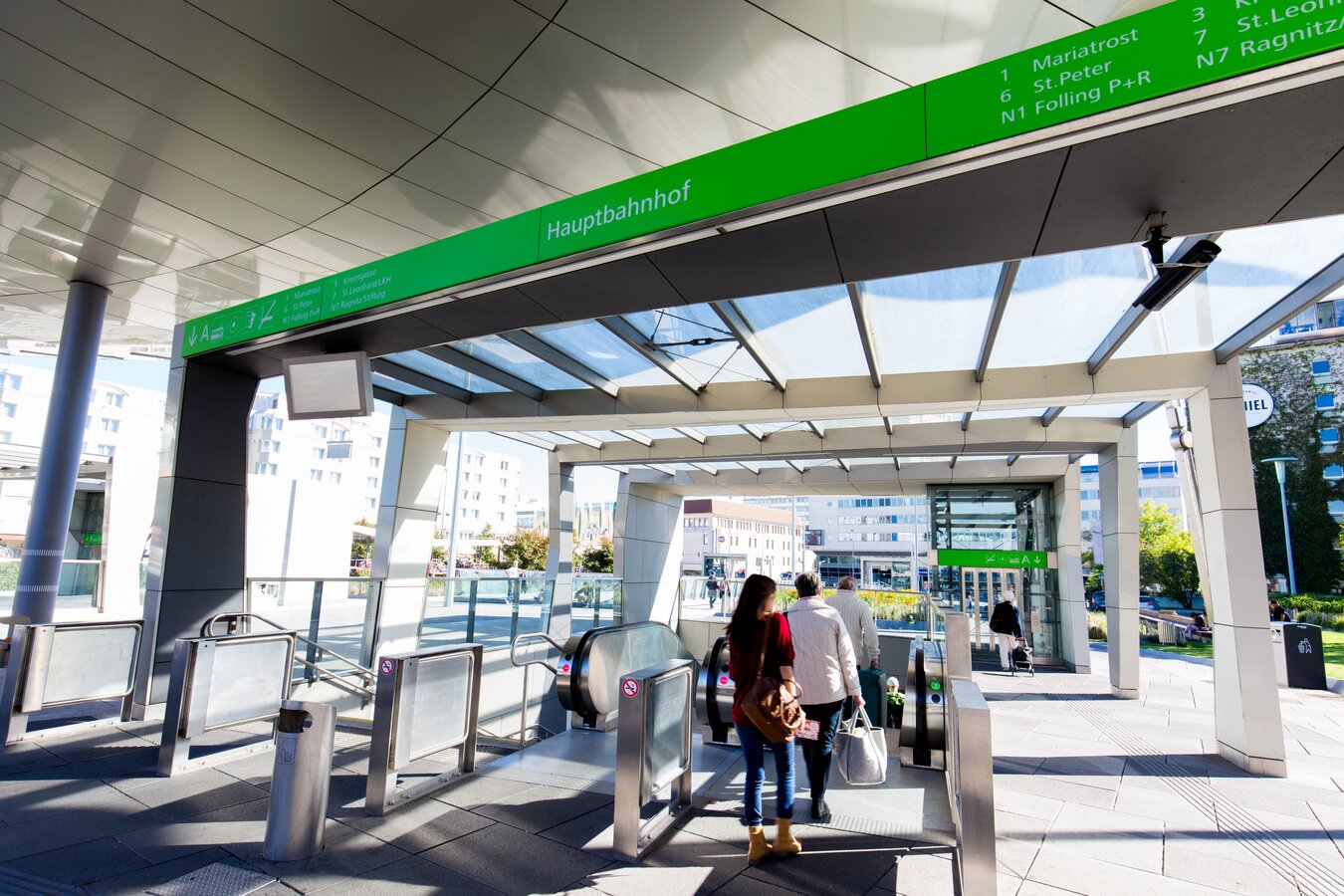 Free Old Town Tram through Graz | Graz Tourism