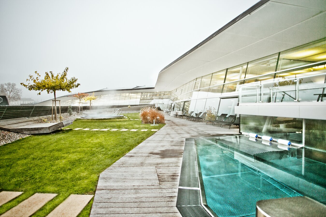 Freibad, Sportbad, Wellnessbad I Auster | Sehenswürdigkeiten in Graz