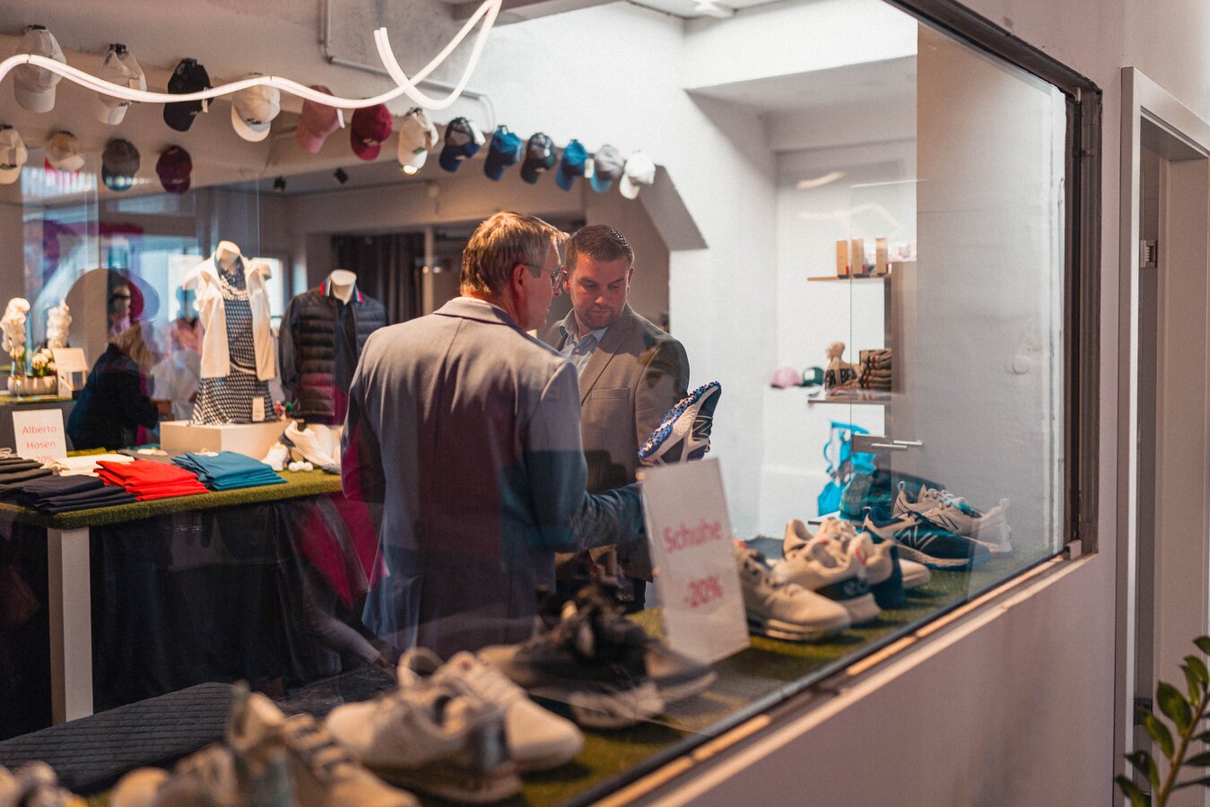 RUFF Indoor Golf Graz I Golf simulator | Sightseeing in Graz