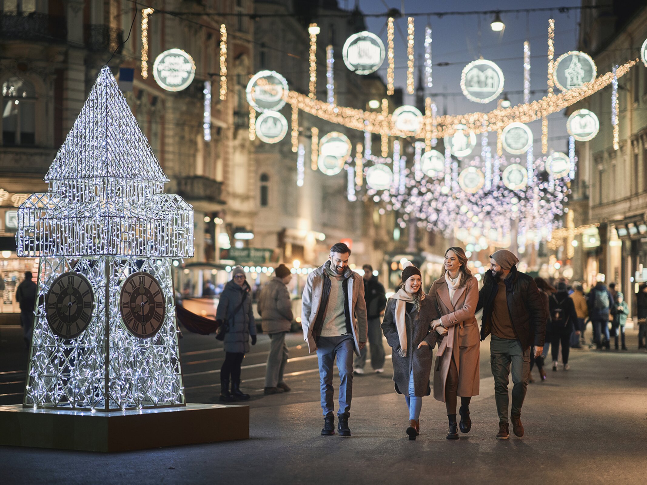 Öffnungszeiten der Grazer Adventmärkte 2025 auf einem Blick I Graz I