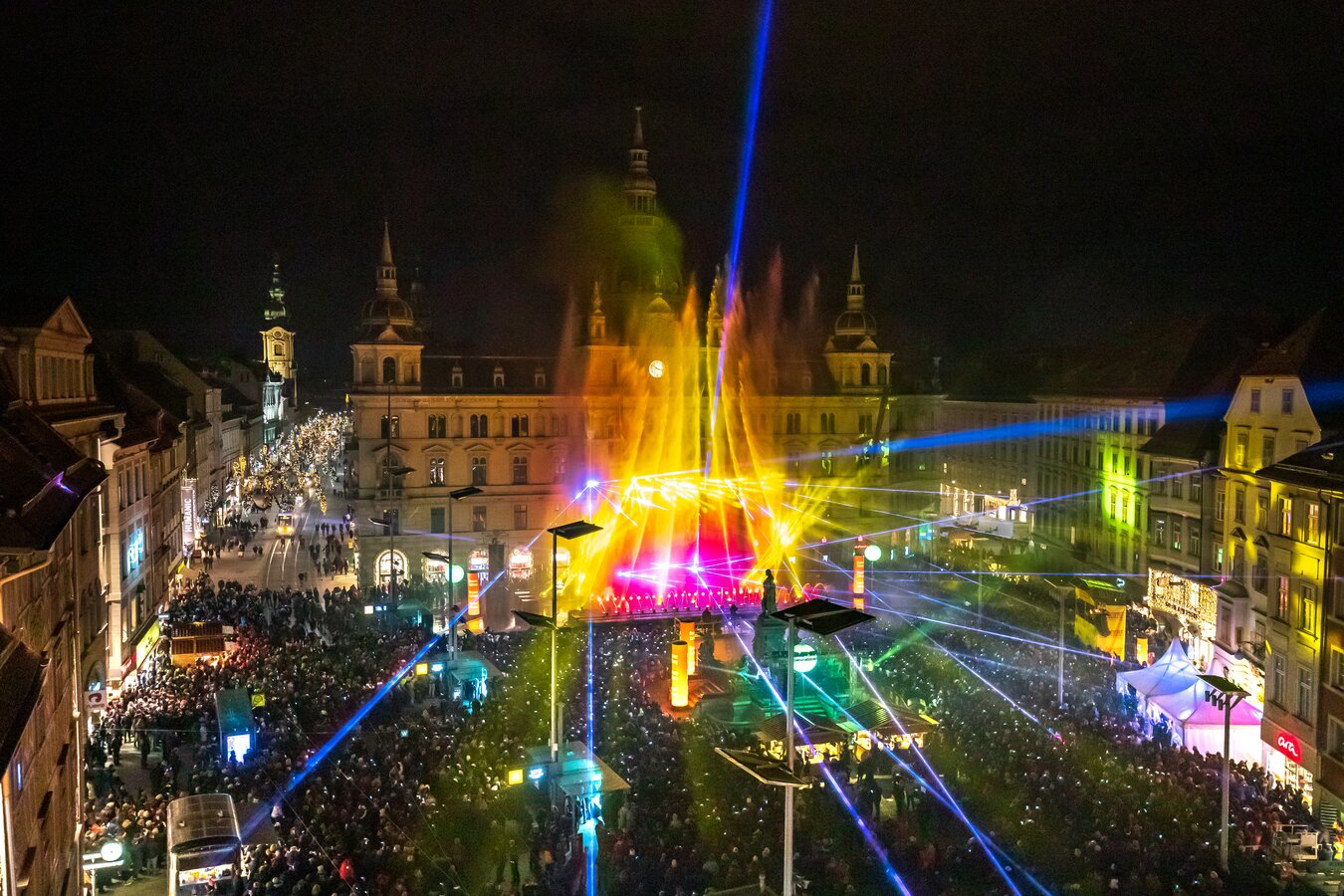 Silvester-Spektakel 2025 am Grazer Hauptplatz I Steiermark